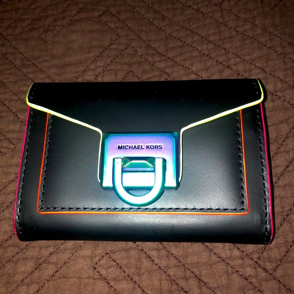 Michael Kors | Bags | Michael Kors Manhattan Wallet | Poshmark